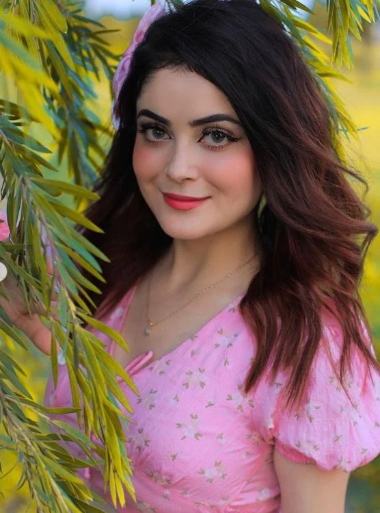 Daizy Aizy Without Makeup, Age, Height, Bio, Wiki, Family, Net Worth In ...