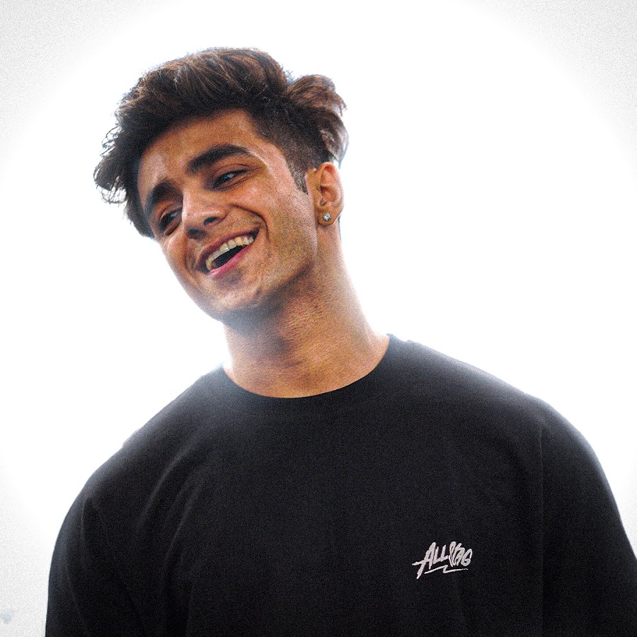 Aarush Bhola Biography, Age, Height, Career, Total Subscriber ...