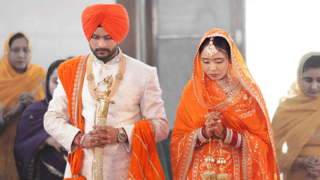 Traditional Dress of Punjab Men & Women - dhritirajdas